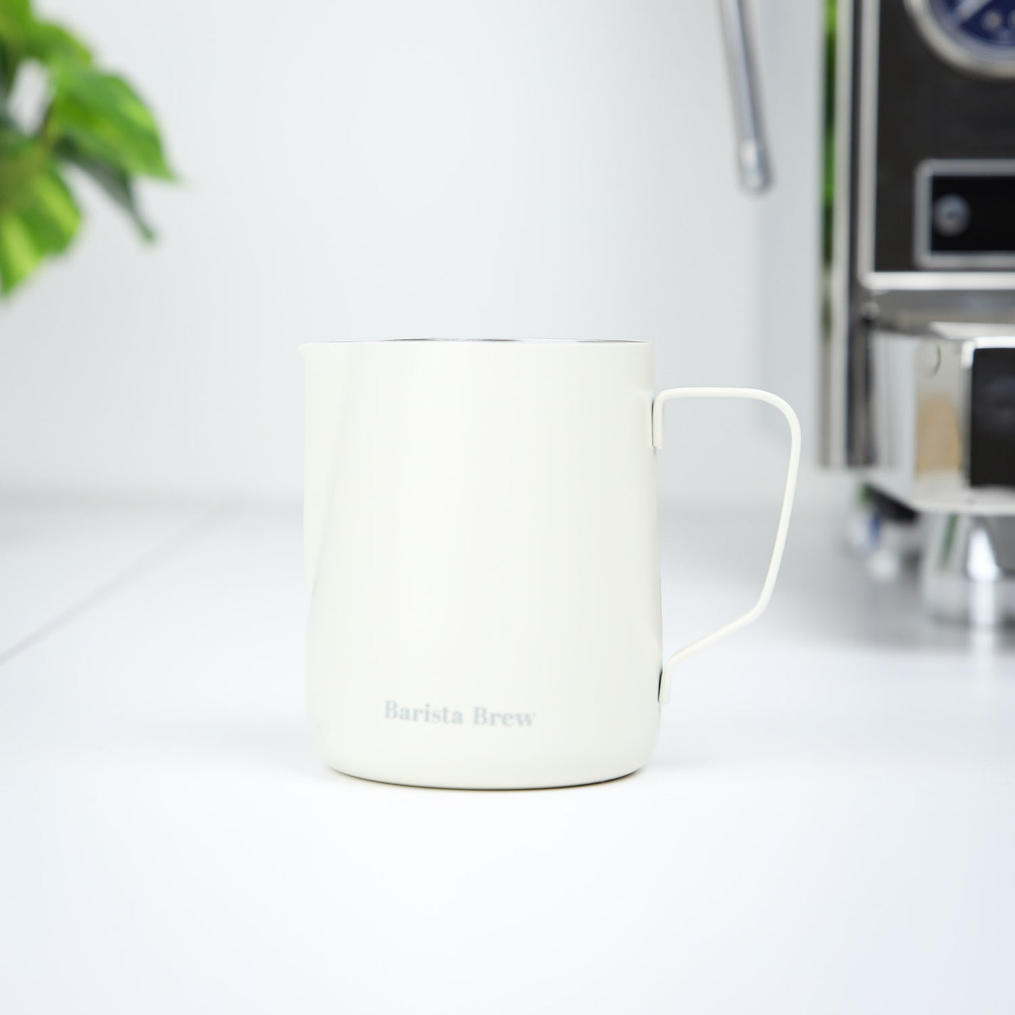 Latte Art pro Milk Frothing Pitcher with Measurements – Barista Brew